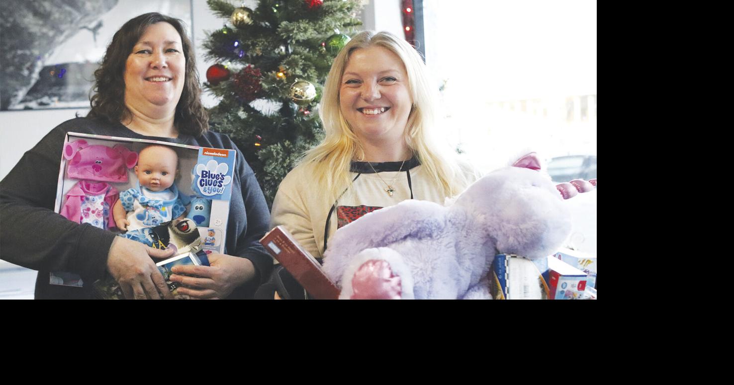 Give a helping hand | Lander Journal | rivertonranger.com