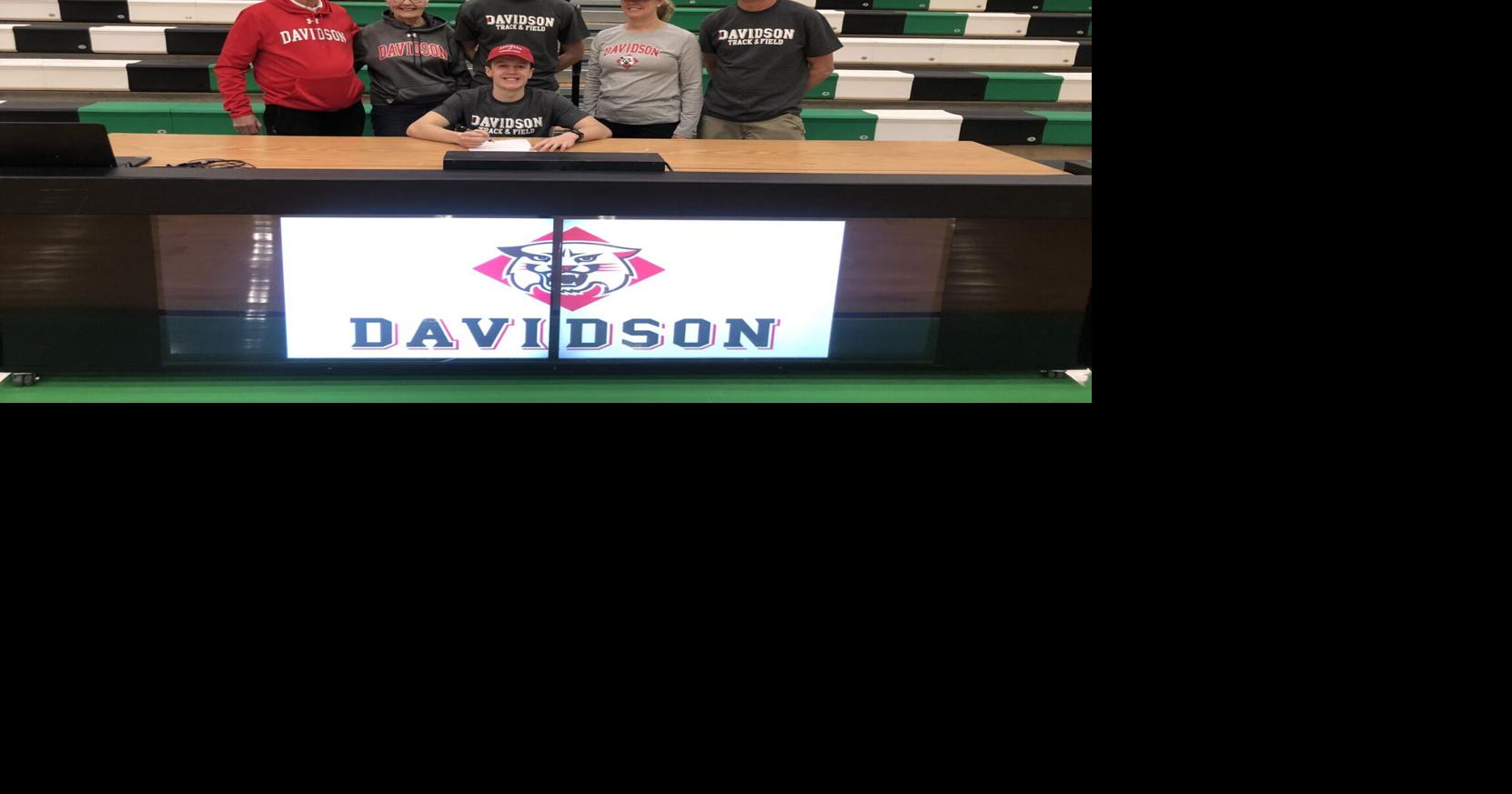Tiger track star hurdling into college | News | rivertonranger.com