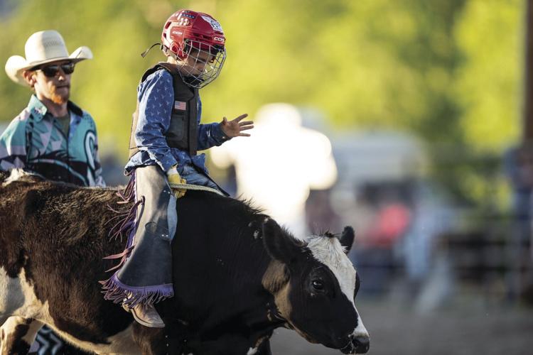 Friday Night Rodeo ignites | | rivertonranger.com
