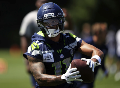 JSN: Jacket-ex still in pursuit of single-season NFL receiving yardage ...