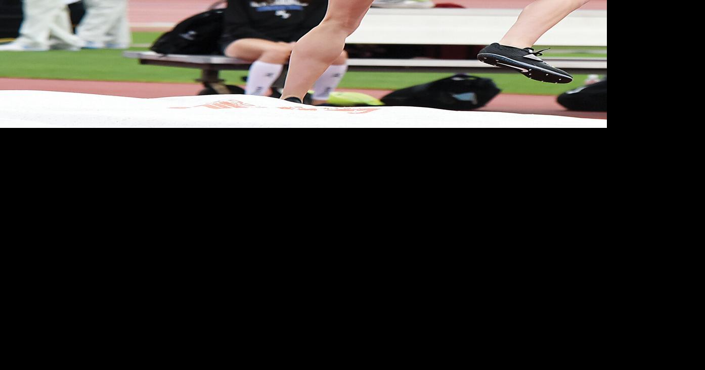 Rockwall Lady Jackets, Heath Hawks win team titles at Rockin' R Relays ...