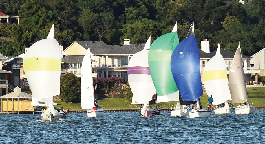 Lake Ray Hubbard dotted with sailboats for Dallas Race Week | Local ...