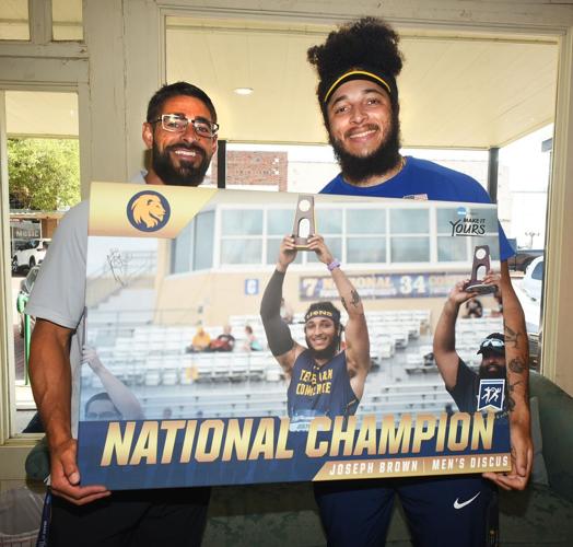 Joseph Brown rises slowly to the top in discus to make Olympic team ...