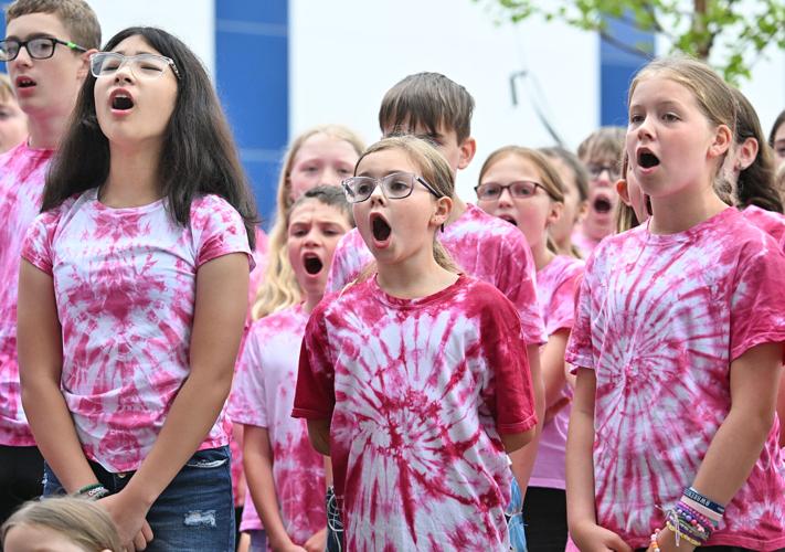 Children spread kindness at Upstate Cancer Center in Verona ...