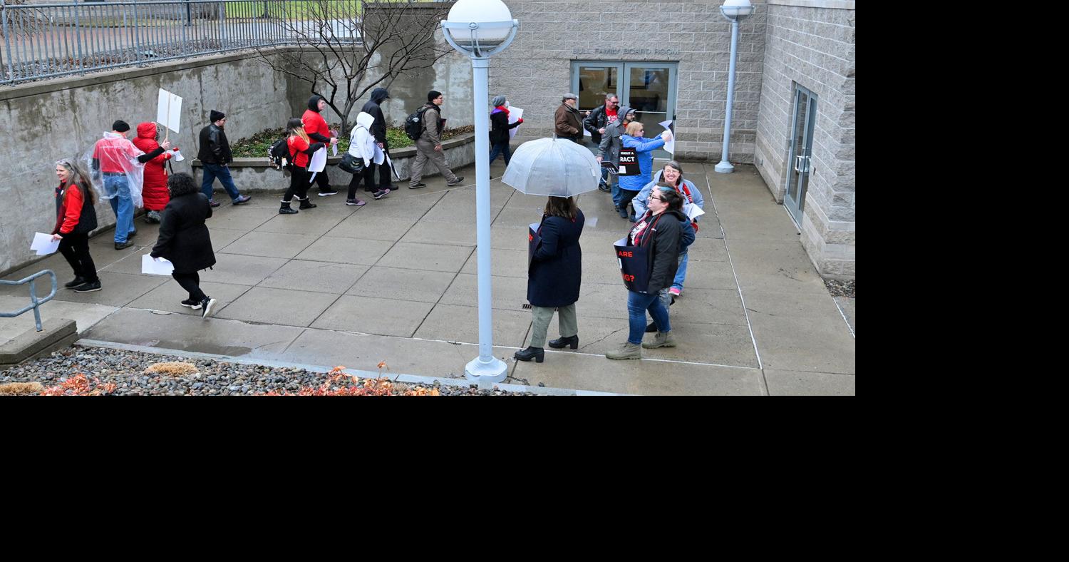 Utica University professor tells rally he feels unloved by bosses ...
