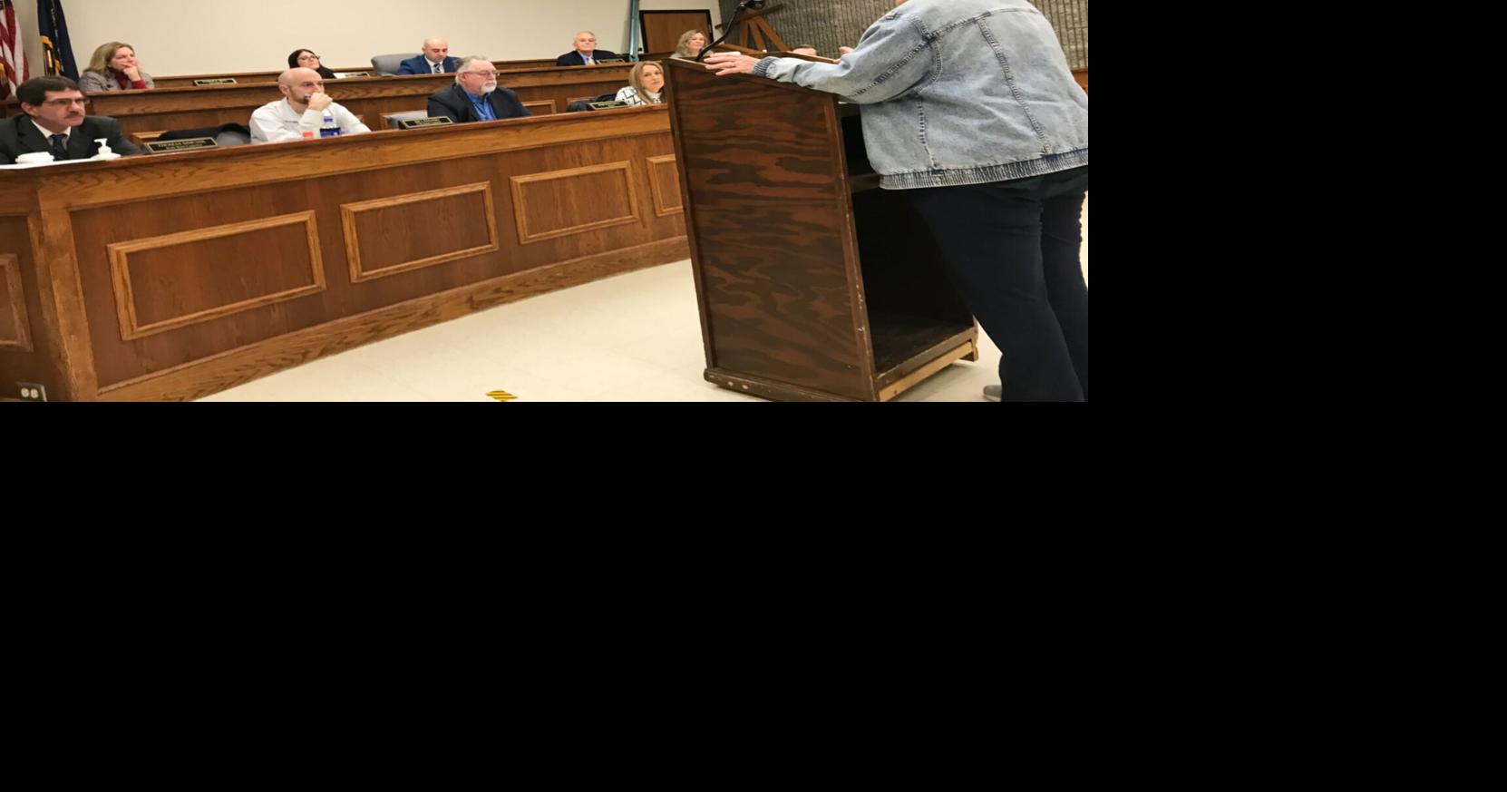 Oneida council holds moment of silence for former member | News ...
