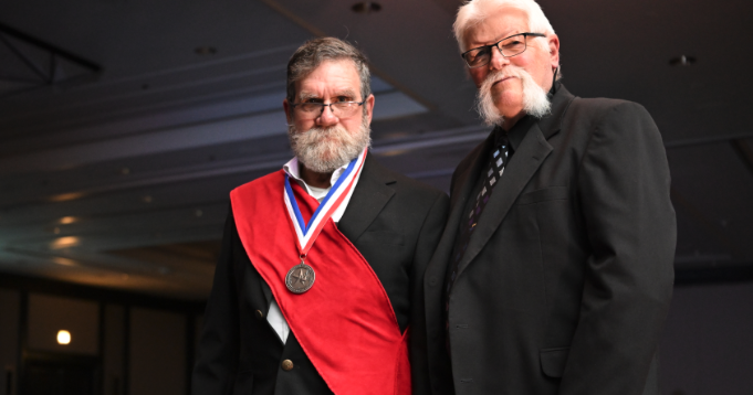 Oneida tow truck driver wins award for heroic service | News ...