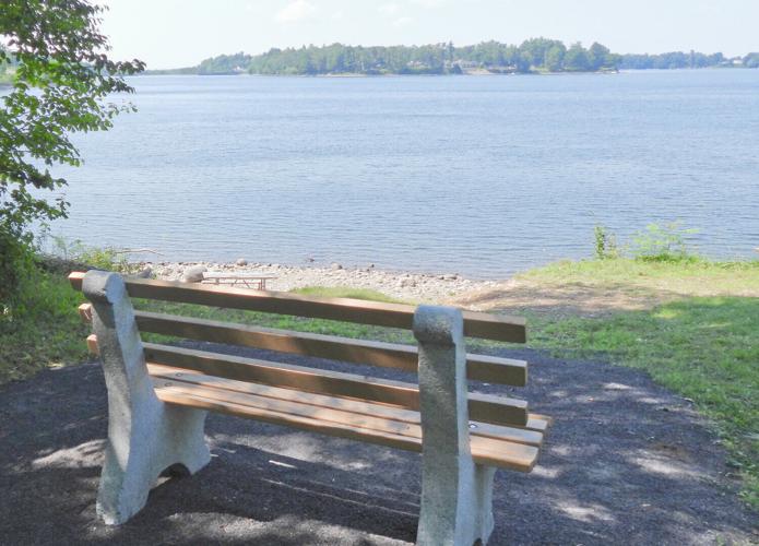 Memorial bench program helps families remember loved ones, benefit ...