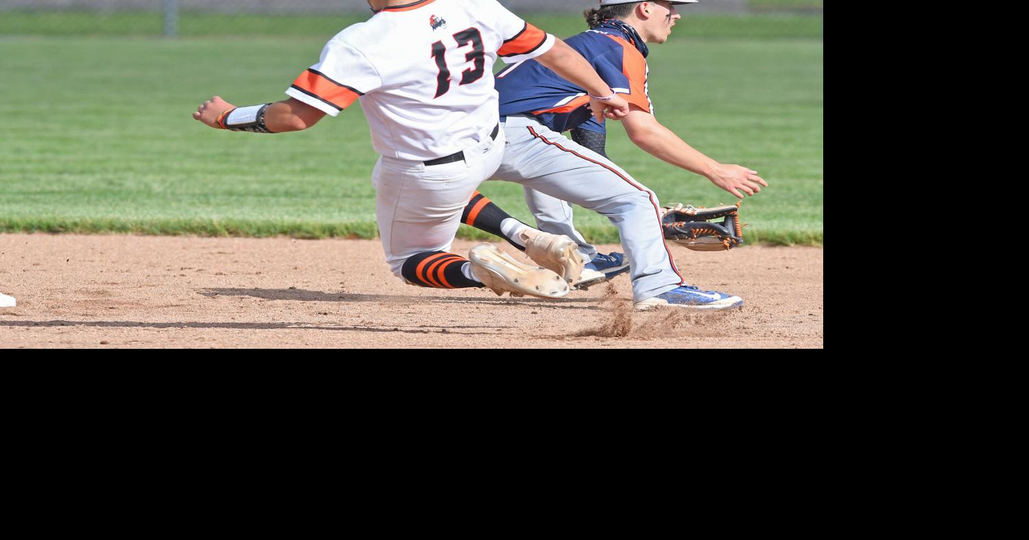 Squeeze bunt lifts RFA to Class AA semis in extras | Sports ...