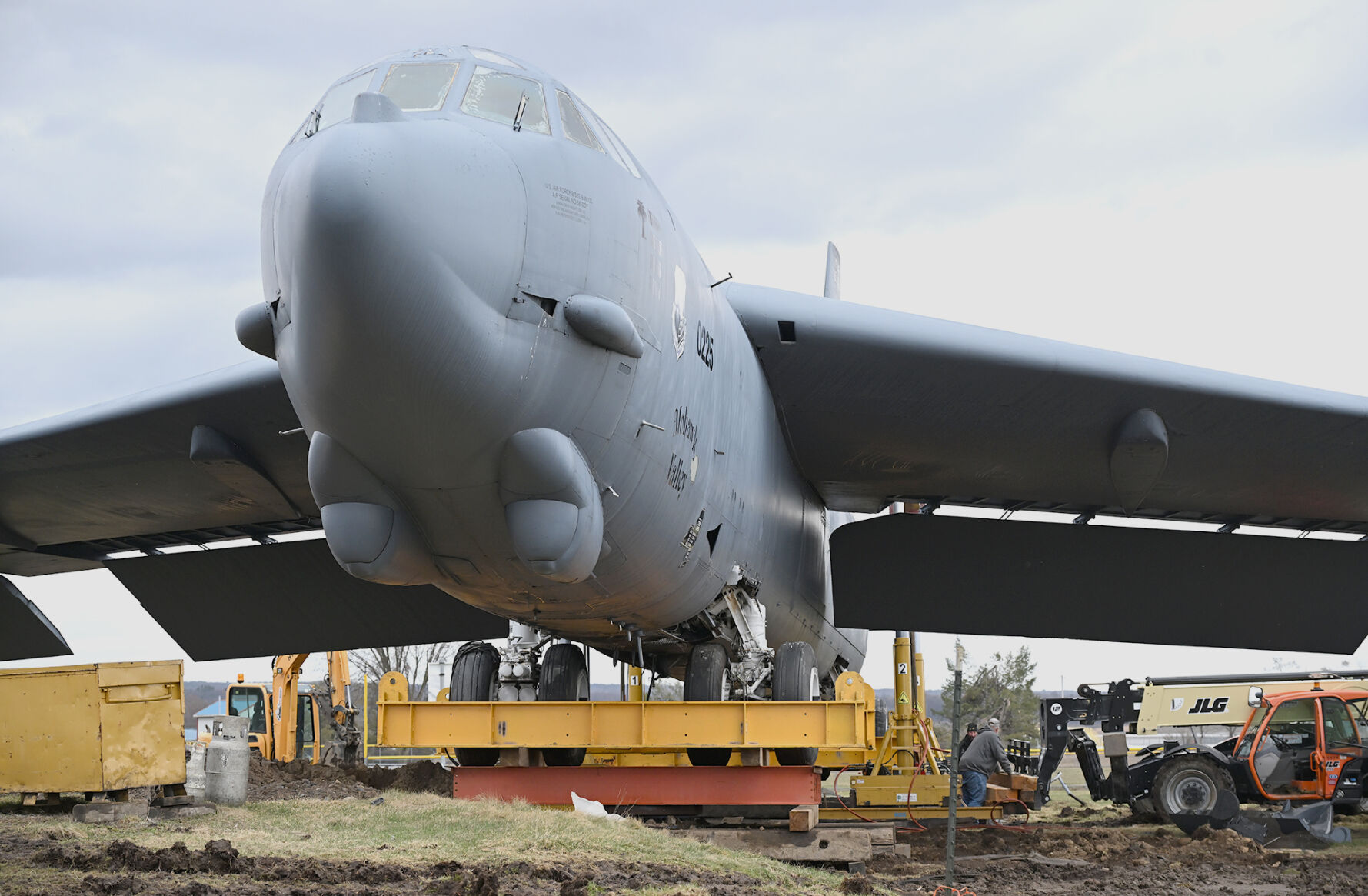 SENTINEL SNAPSHOT: Work underway to move the B-52 bomber in Rome | News ...