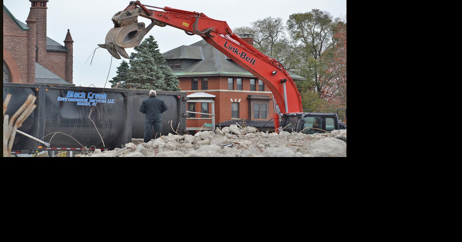 11 Fort Stanwix Parking Garage | | romesentinel.com