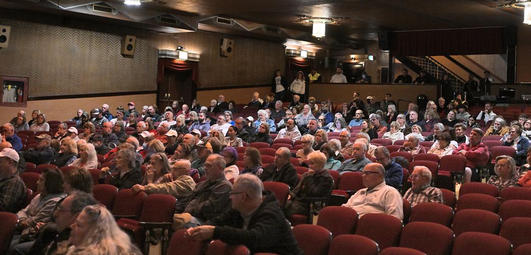 Candidates, audience get a little rowdy at late night debate for Rome ...