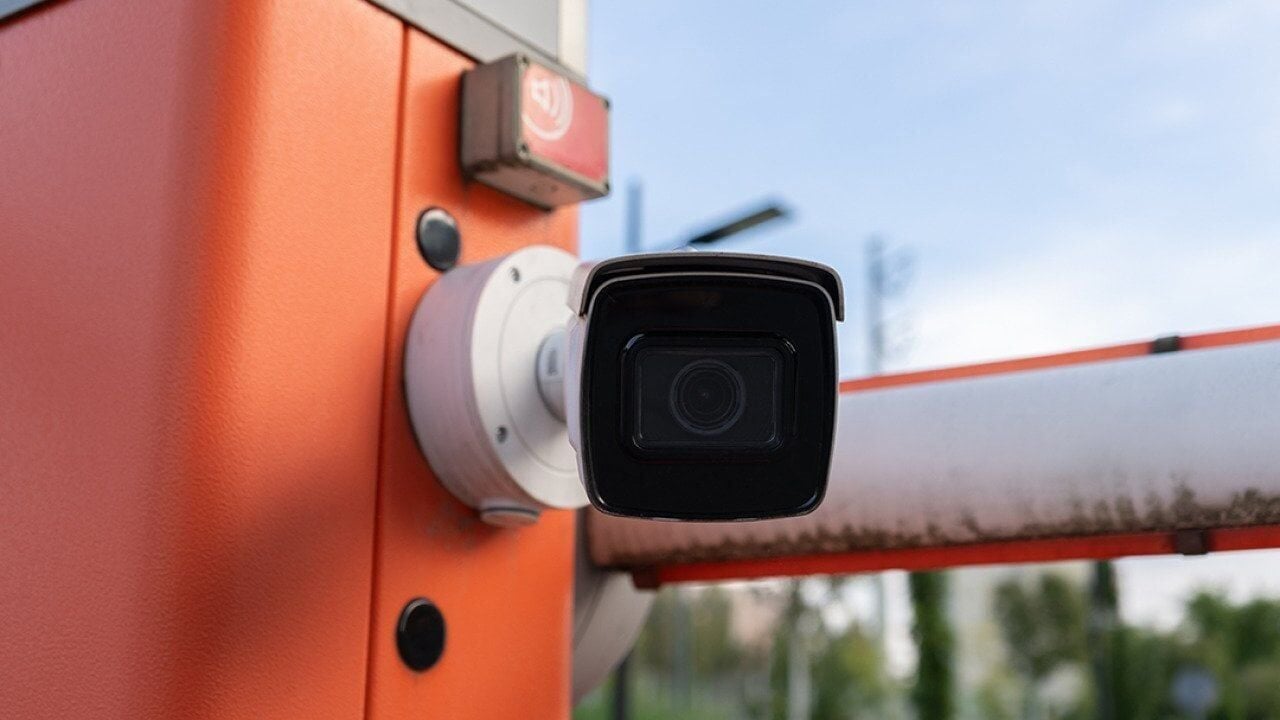 Public aid or public worry? Americans back license plate readers, but ...