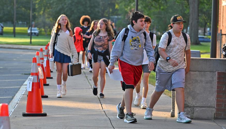 Rome school administrators greet students, staff on 1st day | Content ...