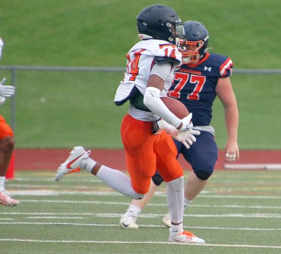 RFA football opens with close win to start season right | High School ...