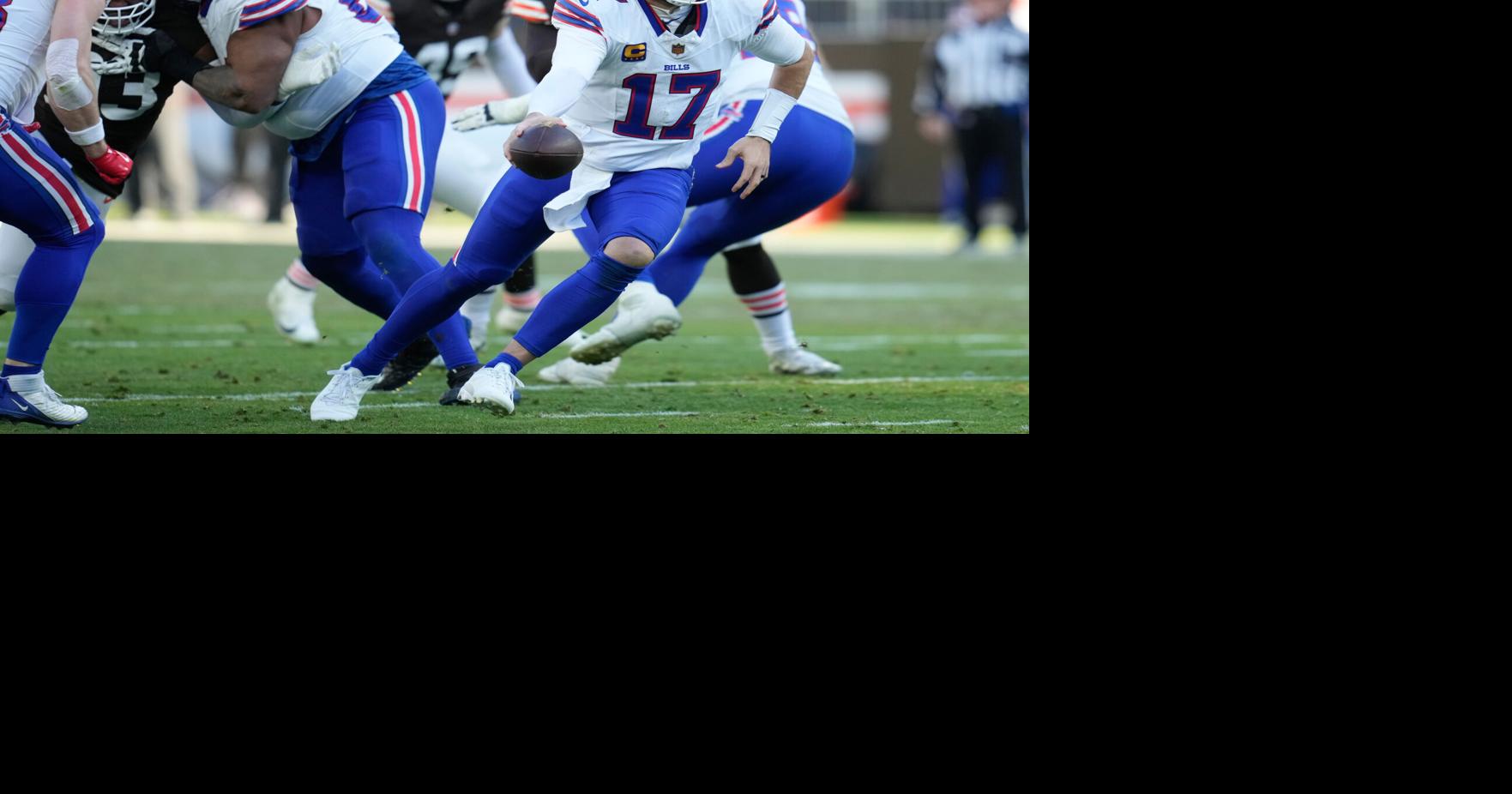 Bills' Josh Allen listed day to day with sore right foot, but expected ...