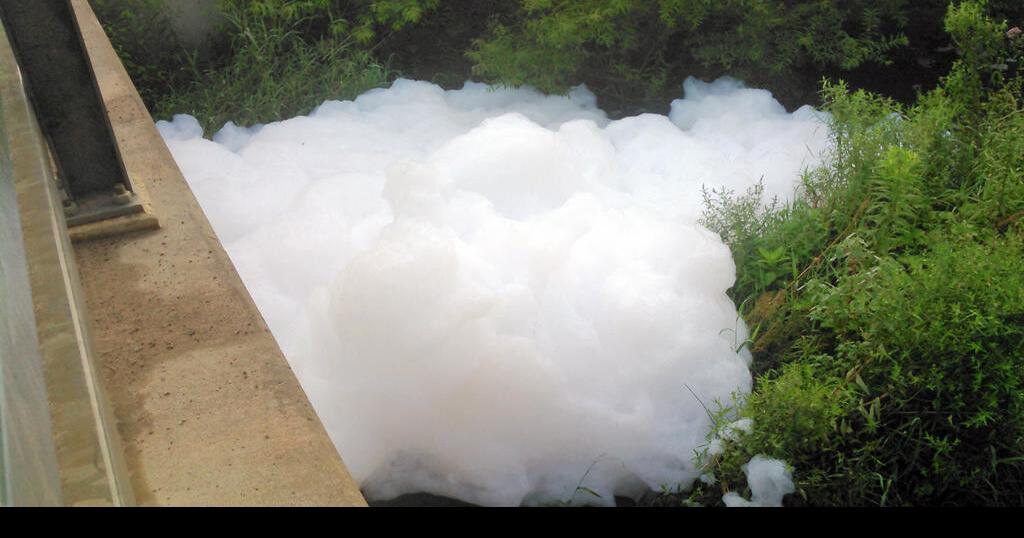 DEC eyes unusual foam in Floyd creek | County news | romesentinel.com