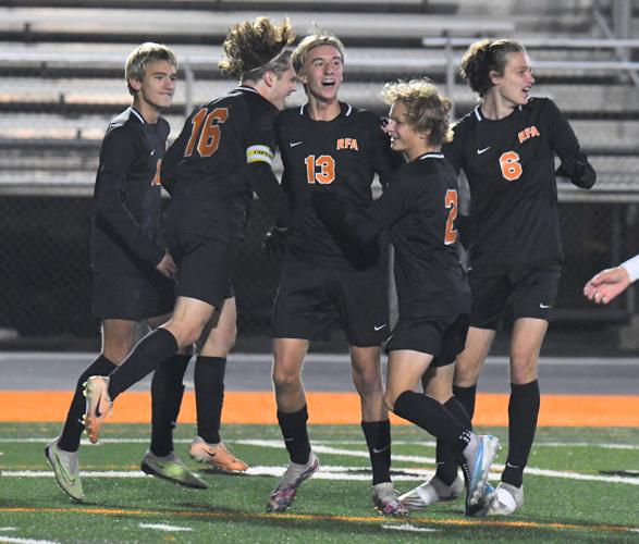 HIGH SCHOOL ROUNDUP: Wilcox lifts RFA over Whitesboro on Senior Night ...