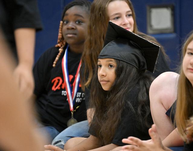 Rome fifth graders graduate from D.A.R.E. program | News | romesentinel.com