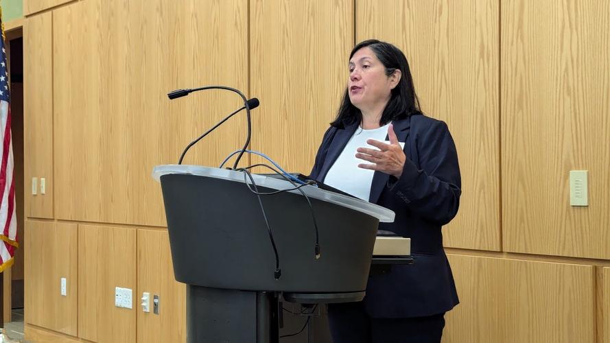 Local candidates meet, then greet at Rome forum | News | romesentinel.com