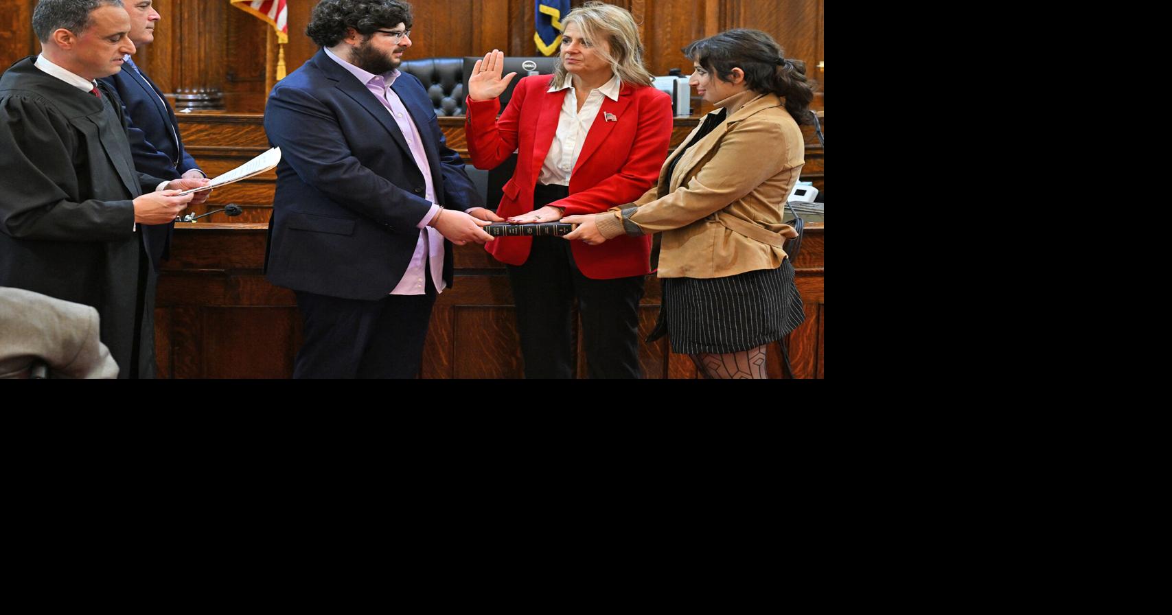 Stephanie Viscelli sworn in as Rome's first female City Court Judge ...
