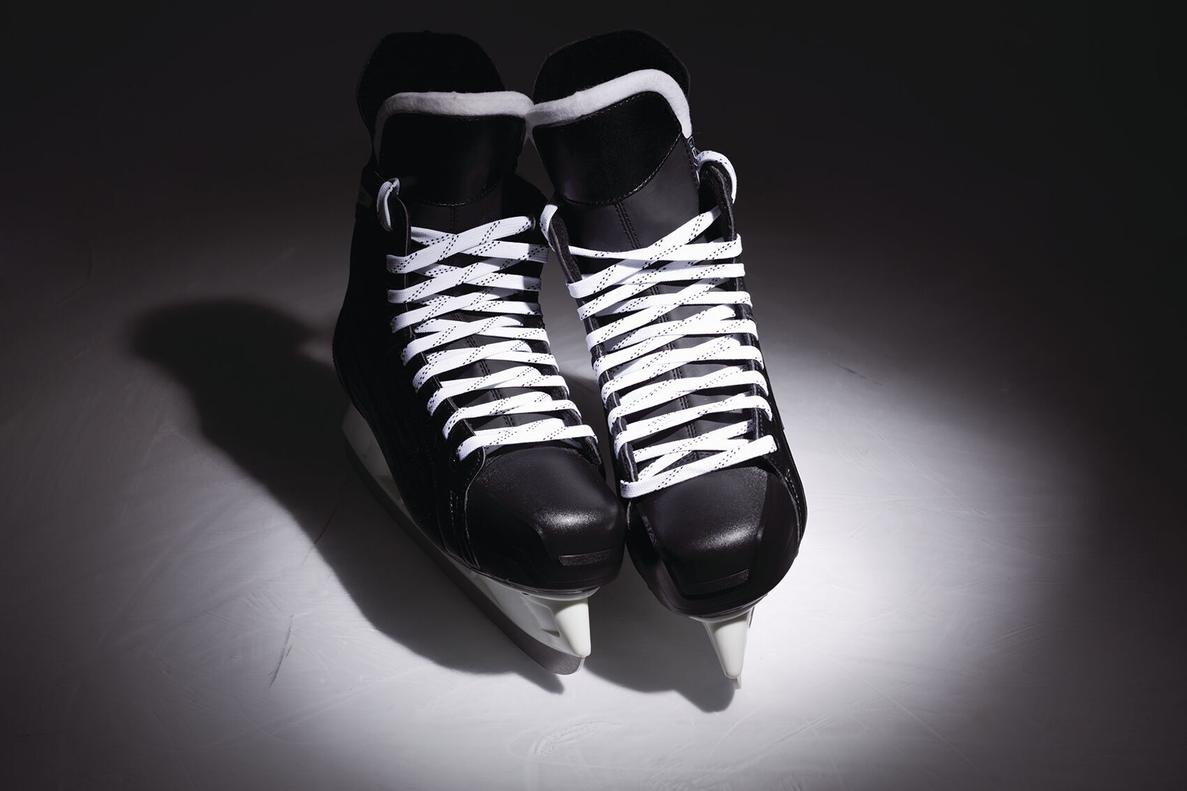 Whitesboro hockey beats Auburn 3-2 at home | Sports | romesentinel.com