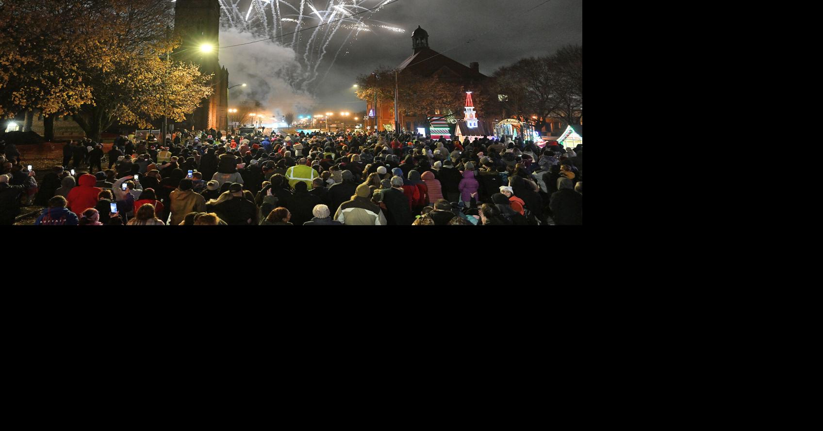 GALLERY: 2023 Rome Tree lighting (8 photos) | Multimedia | romesentinel.com