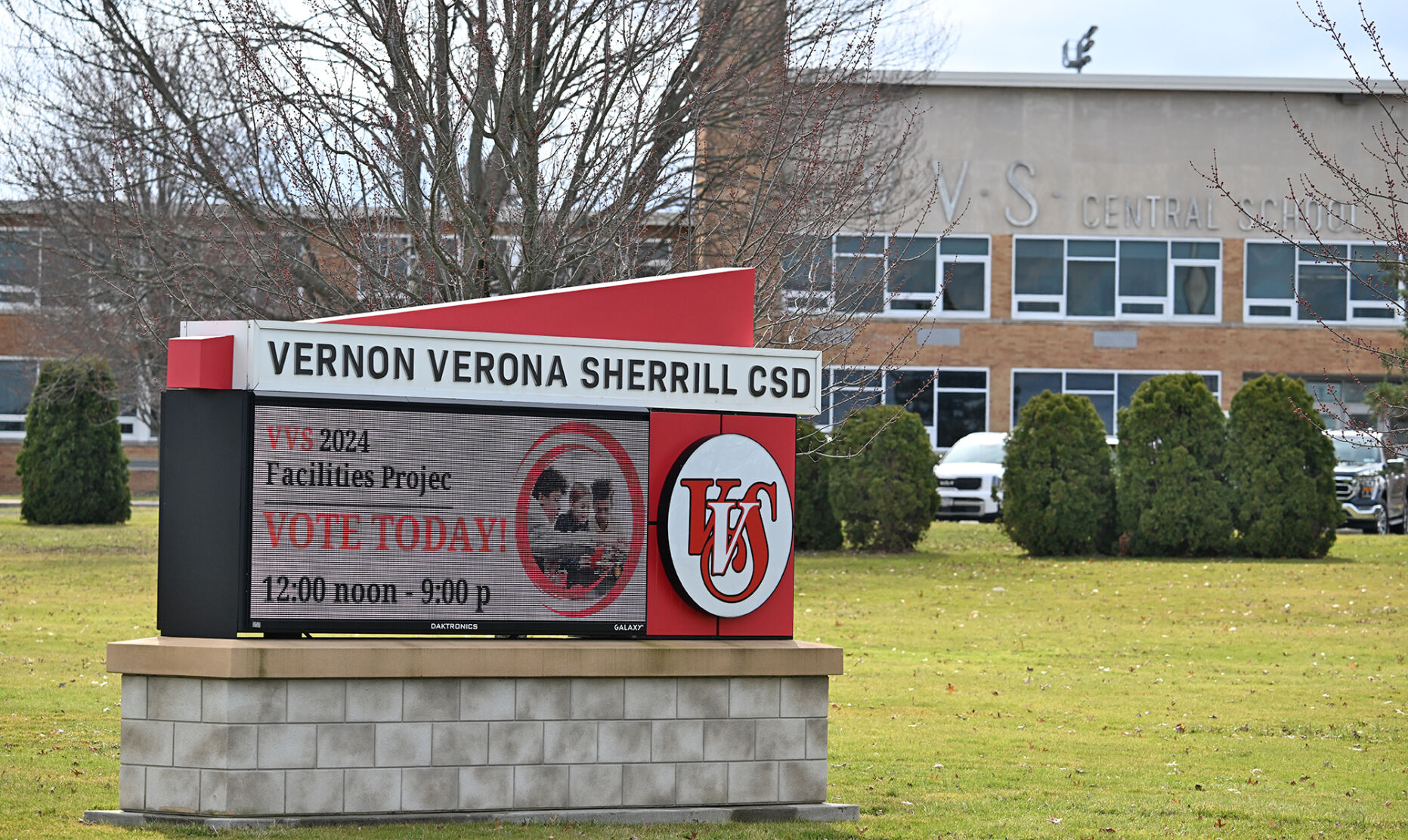 UPDATE: VVS student charged after replica gun prompts school lockdown ...
