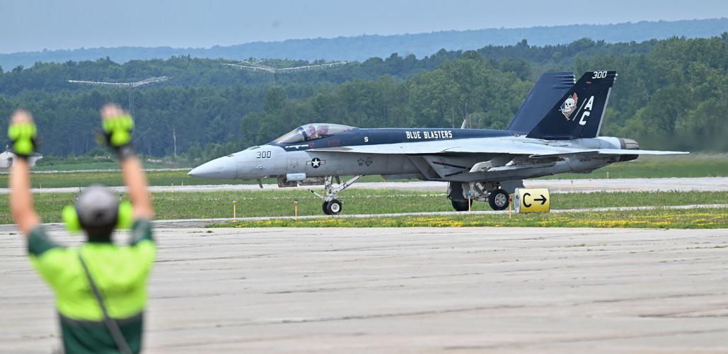 Top Gun moment: Local pilot soars over Boilermaker in F-18 | News ...