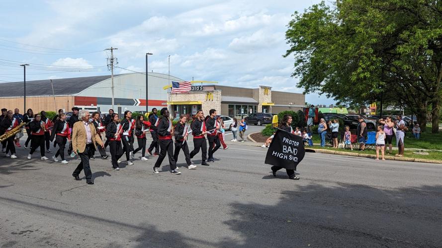 Hundreds turn out for Utica's Memorial Day Parade as rains hold off ...