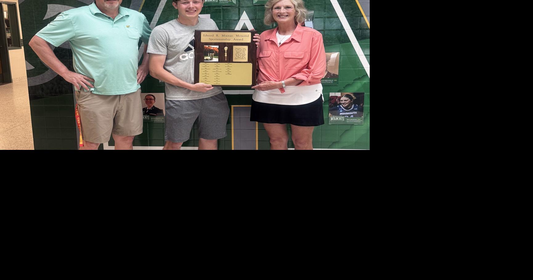 Ellinger receives Edward Moonan Sportsmanship Award | Boonville Herald ...