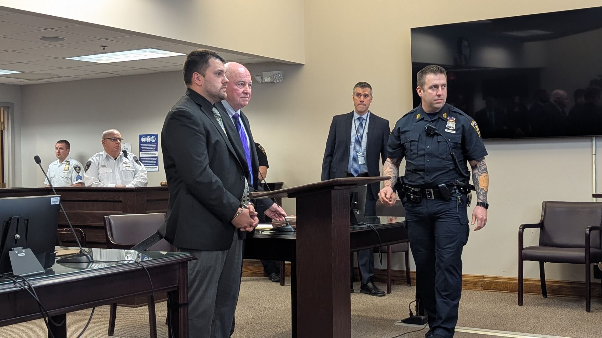 One more corrections officer appears in court for murder of inmate ...