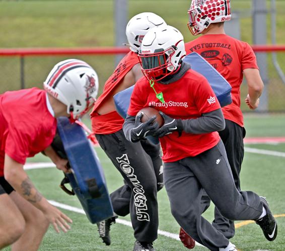 VVS football want to keep momentum of late-season wins | Sports ...