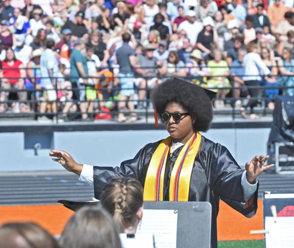 Seniors get diplomas in sunny ceremony | Rome | romesentinel.com