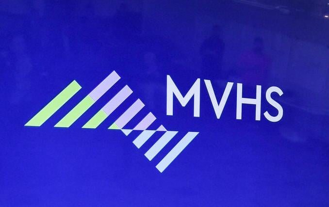 MVHS enhances animal care at Utica Zoo with medical equipment donation ...