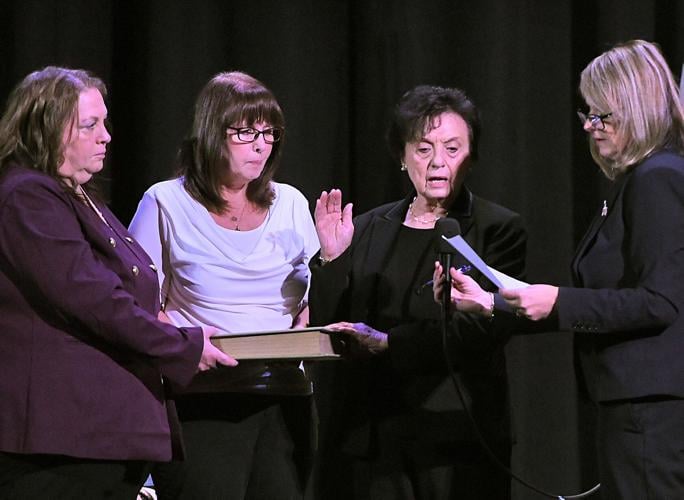 Newly sworn Mayor Jeffrey M. Lanigan promises 'unity' and 'transparency ...