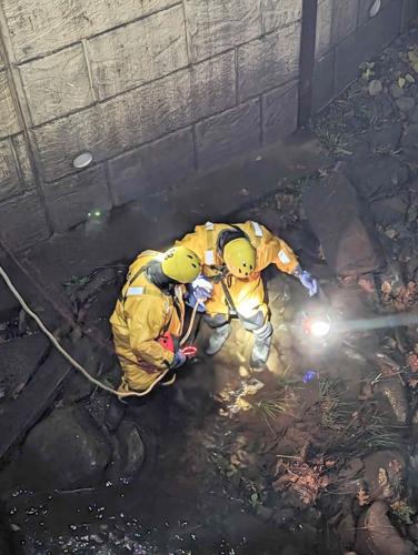 Minor injuries after crash leaves vehicle upside-down in Taberg creek ...