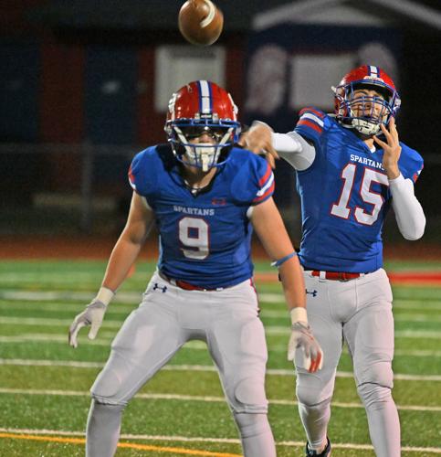 After 'crazy week,' New Hartford football rolls into Section III Class ...