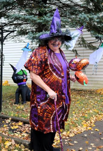 Friendly Witch | | romesentinel.com