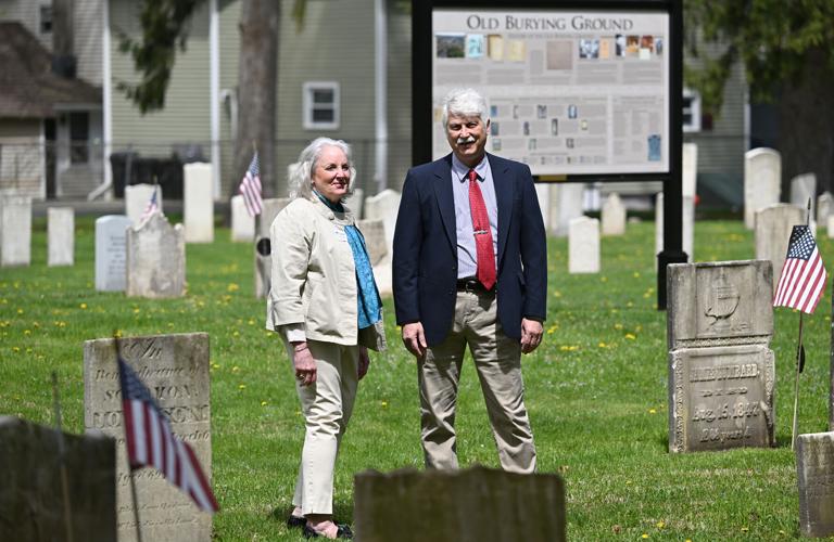 Clinton raises funds Revolutionary War veteran headstones at historic ...