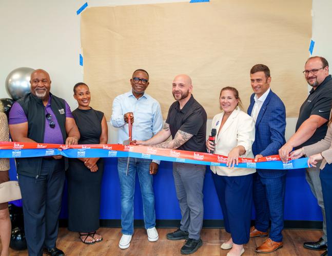 Utica Glass hosts ribbon cutting for relaunch marking new ownership ...