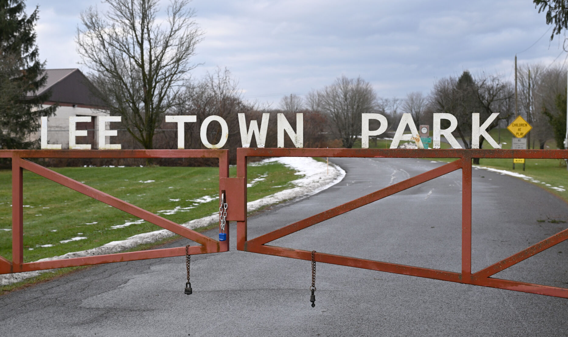 Family, town settle $3.2 million playground lawsuit | News ...
