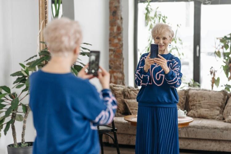 Learning new skills can help protect against loneliness and depression ...