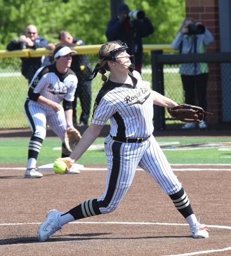 Lady Bulldogs continue playoffs after upsetting No. 1 team; Bulldogs ...