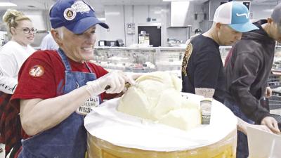 Cheese wiz! Sculptress delights onlookers with carving skills | Local ...