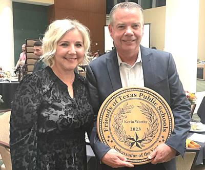 Community expresses appreciation of superintendent Worthy as his ...