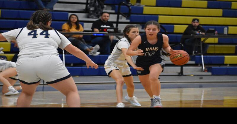 Rio Rancho girls continue win streak in Santa Fe | Sports | rrobserver.com