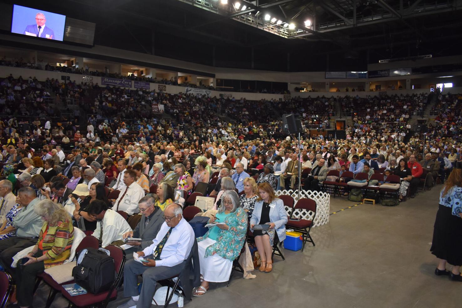 Thousands flock to Rio Rancho for Jehovah's Witness convention | Local News | rrobserver.com