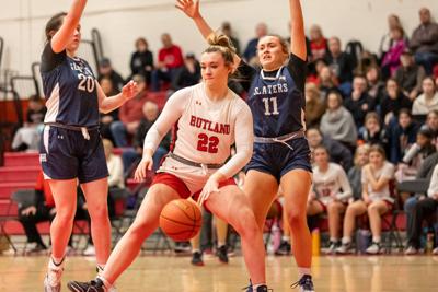 The two worlds of the 3-point field goal | Local | rutlandherald.com