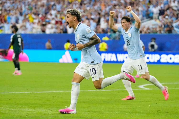 Uruguay's Maxi Araújo scores equalizer in 1-1 World Cup draw with Saudi ...